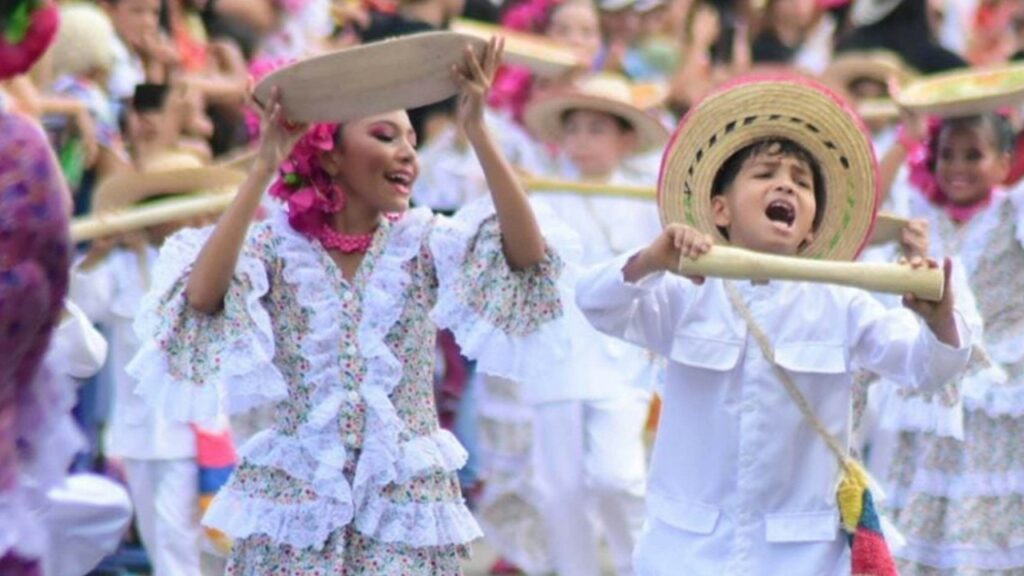 La alegría por la danza del Pilón se vivió en el desfile de Piloneras ...